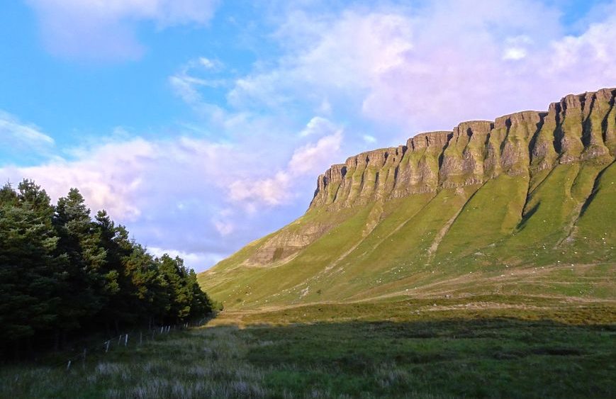 Irish Folklore, Myths & Legends: Lovers of Diarmuid & Grainne
