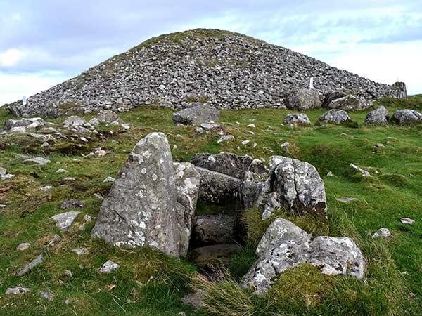 Ancient Ireland: Loughcrew Cairns Neolithic site | Wilderness Ireland
